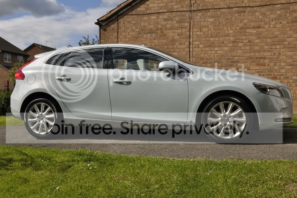 Ol' (Misty) Blue Eyes | Volvo V40 Forums