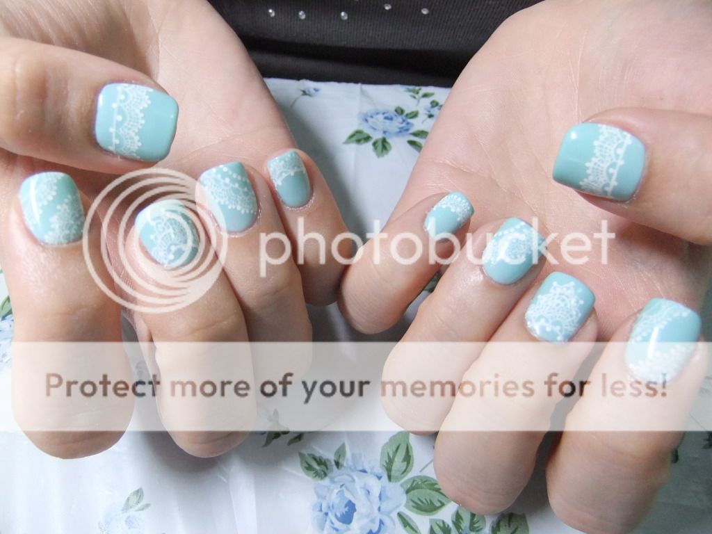 Lovin’ more lace! | Felicious Nails